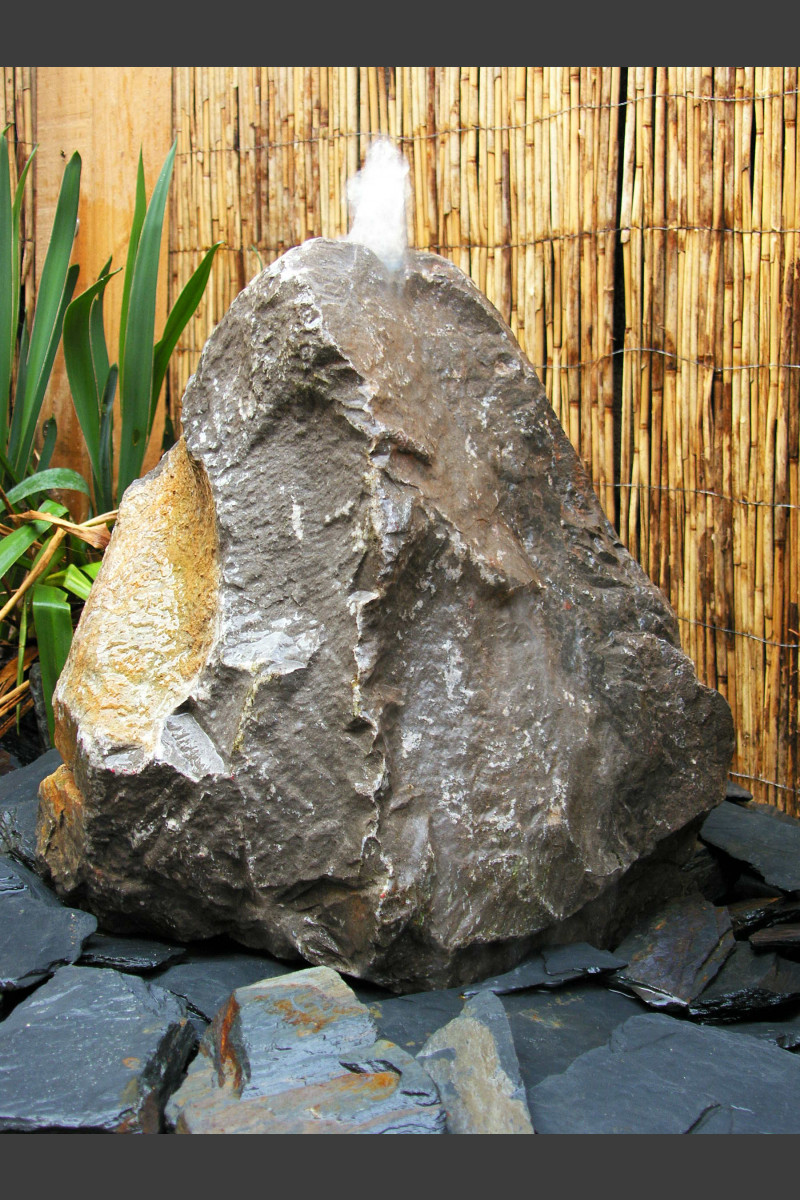 Quellstein Felsen belgisch Granit 45cm - Quellsteine - Quellstein ...