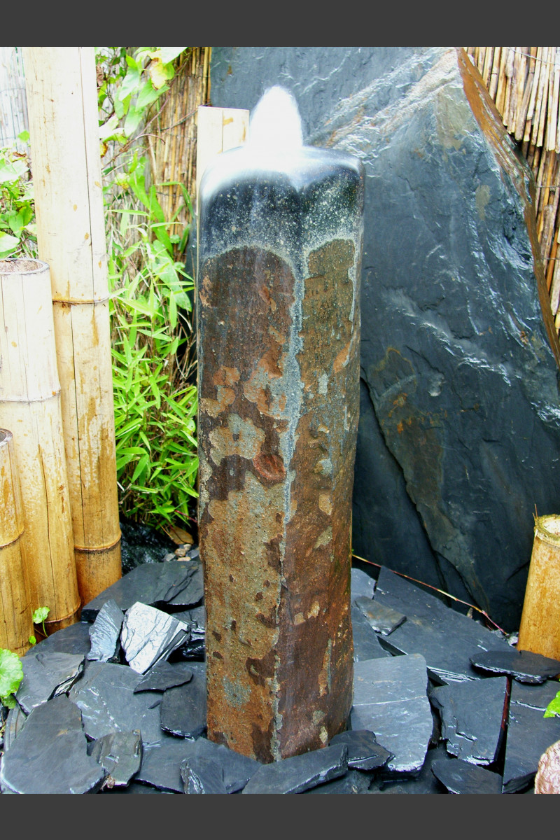 Quellstein Monolith Basalt poliert 75cm - Monolithen Säulen ...
