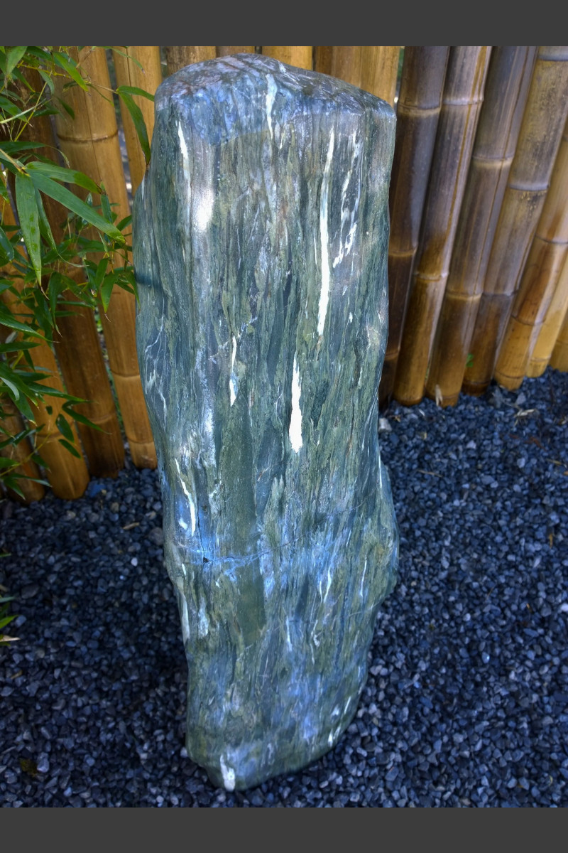 Marmor Findling weiß-mint - Monolithique