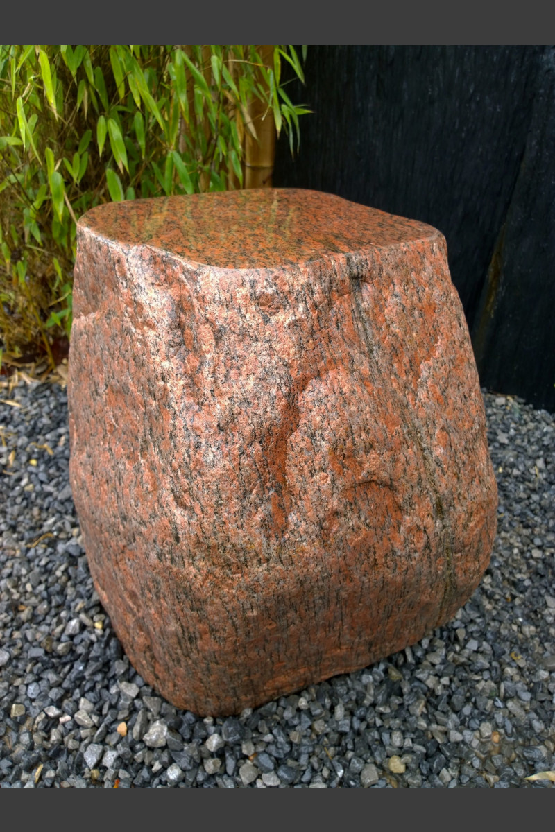 Sitzfindling Hocker nordischer Granit - Garten Einrichtung - Monolithique
