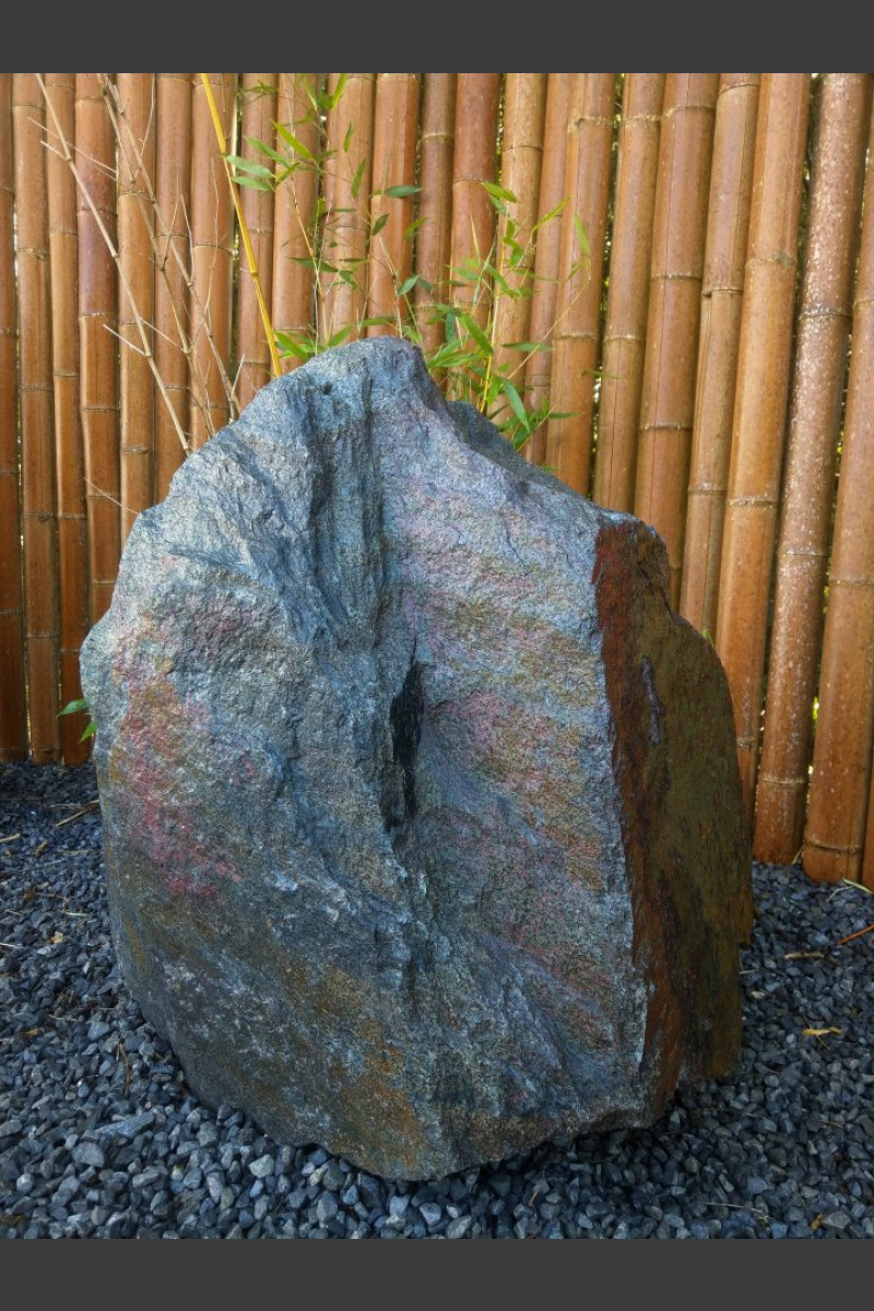 Pierre Solitäre Schiste noir 127cm de haut - Monolithique