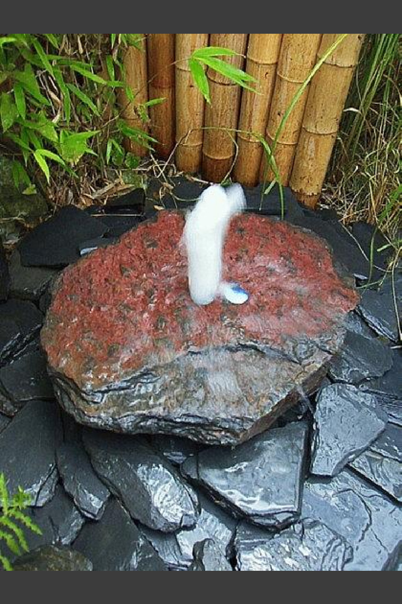 Fontaine de jet d'eau moussant halogène schiste - Réalisations ...