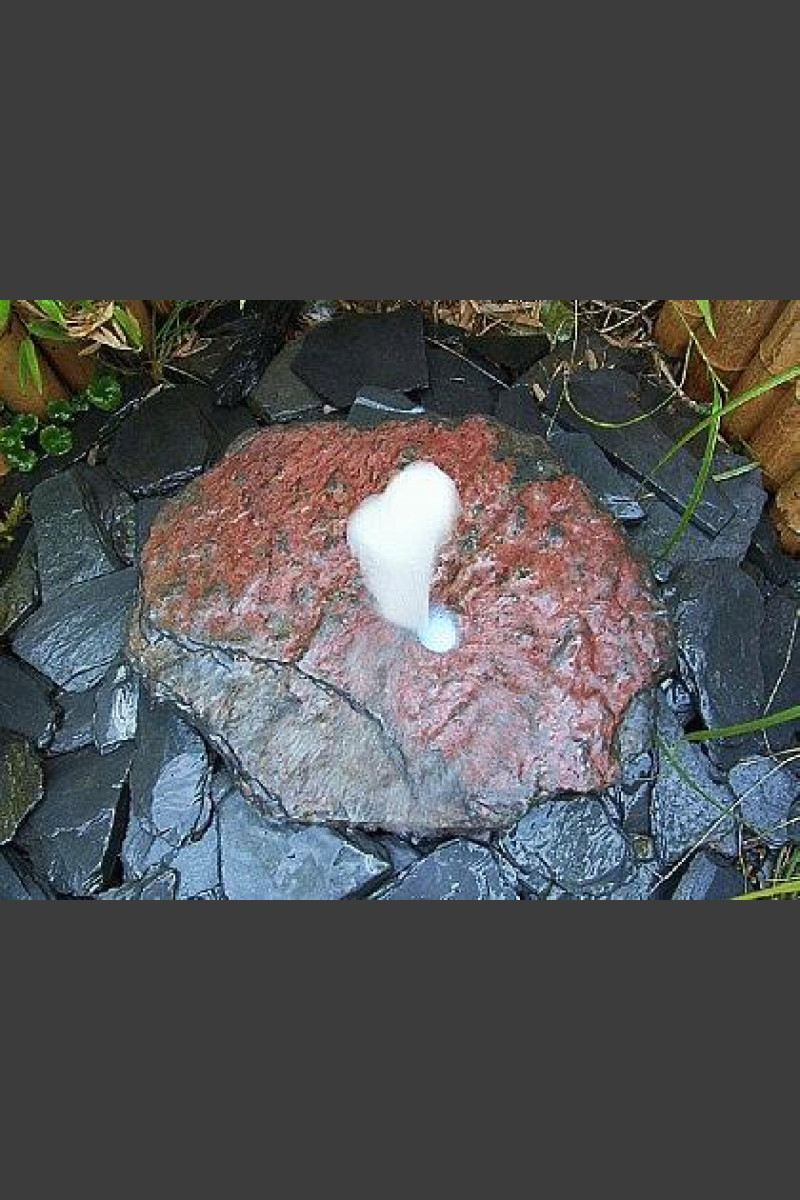 Fontaine de jet d'eau moussant halogène schiste - Réalisations ...