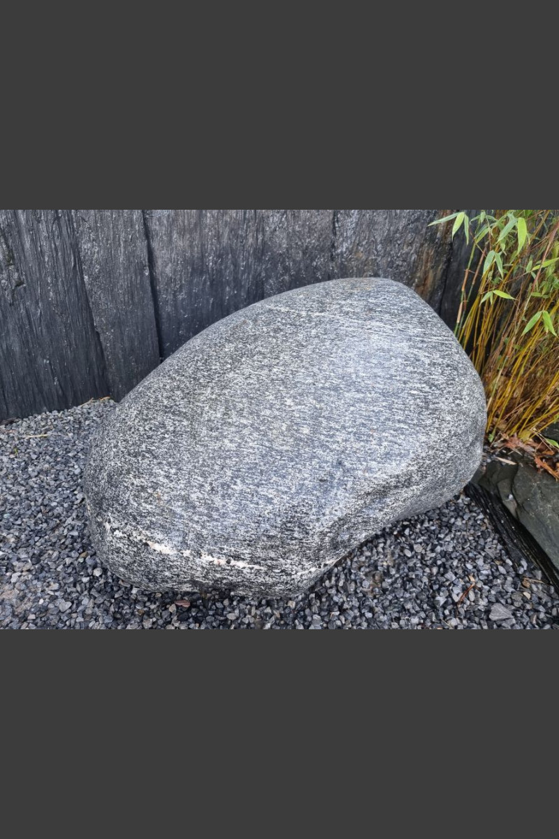 Granit Findling - Monolithique