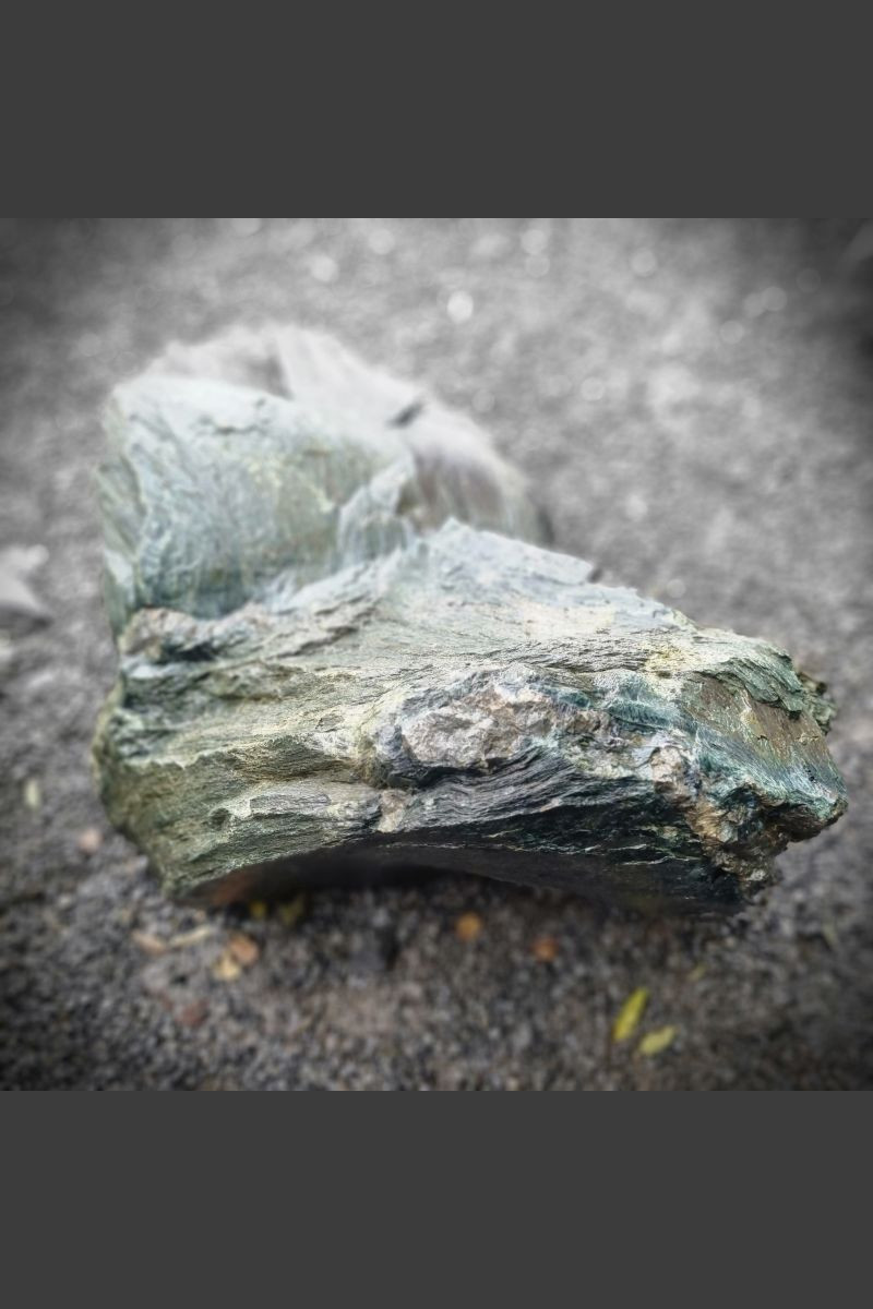 Roche Solitäre Schiste gris-brun 150cm - Monolithique