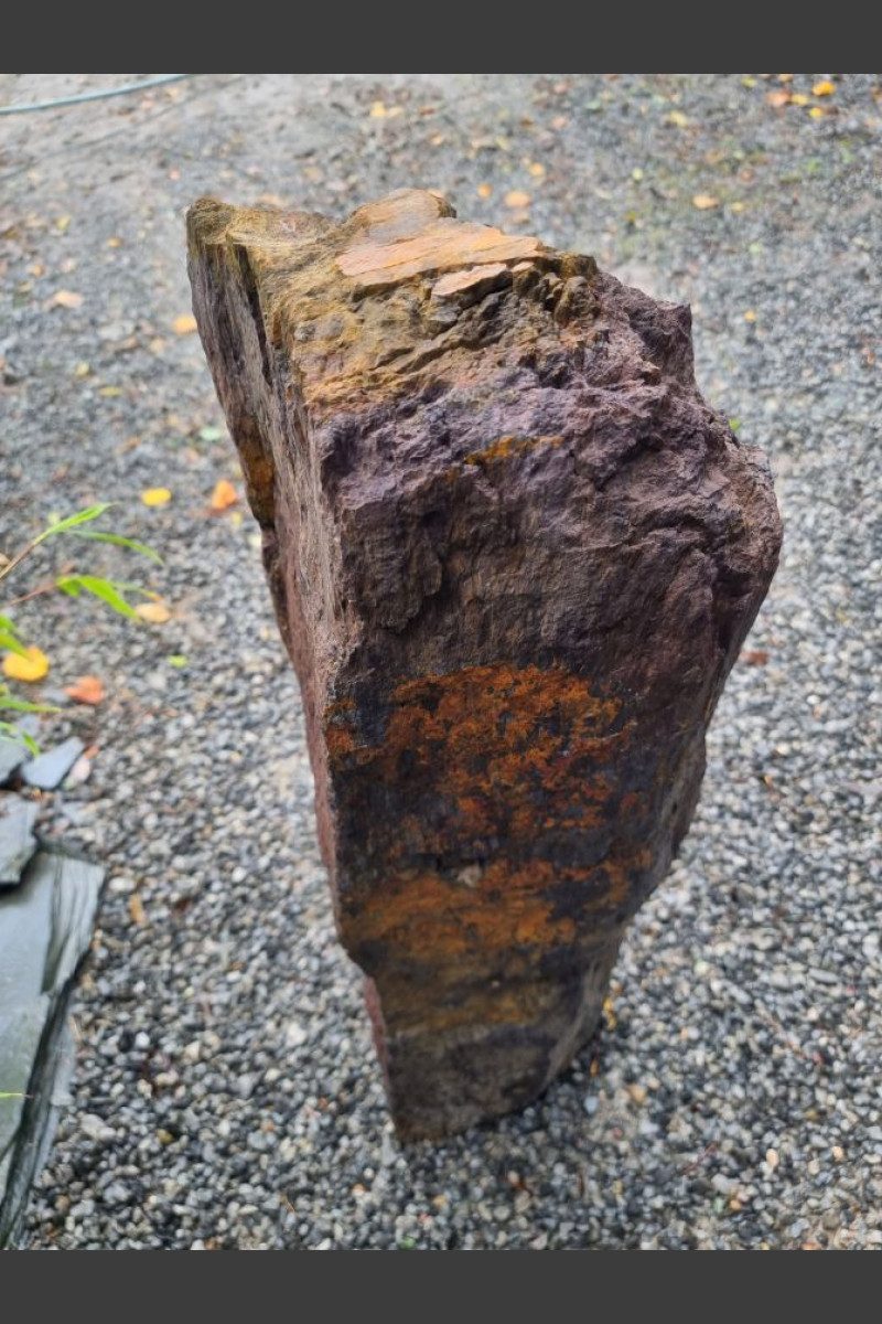 Monolith Schiste rouge-coloré 99cm de haut - Monolithique