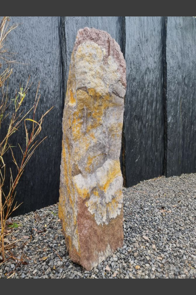 Monolith Schiste rouge-coloré 102cm de haut - Monolithique