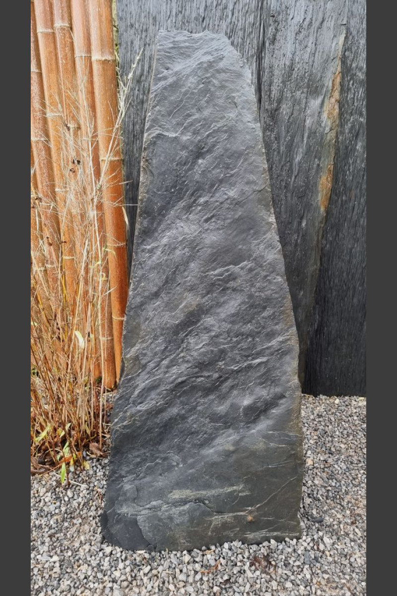 Monolith Schiste noir 125cm de haut - Pierres Solitaires - Monolithique