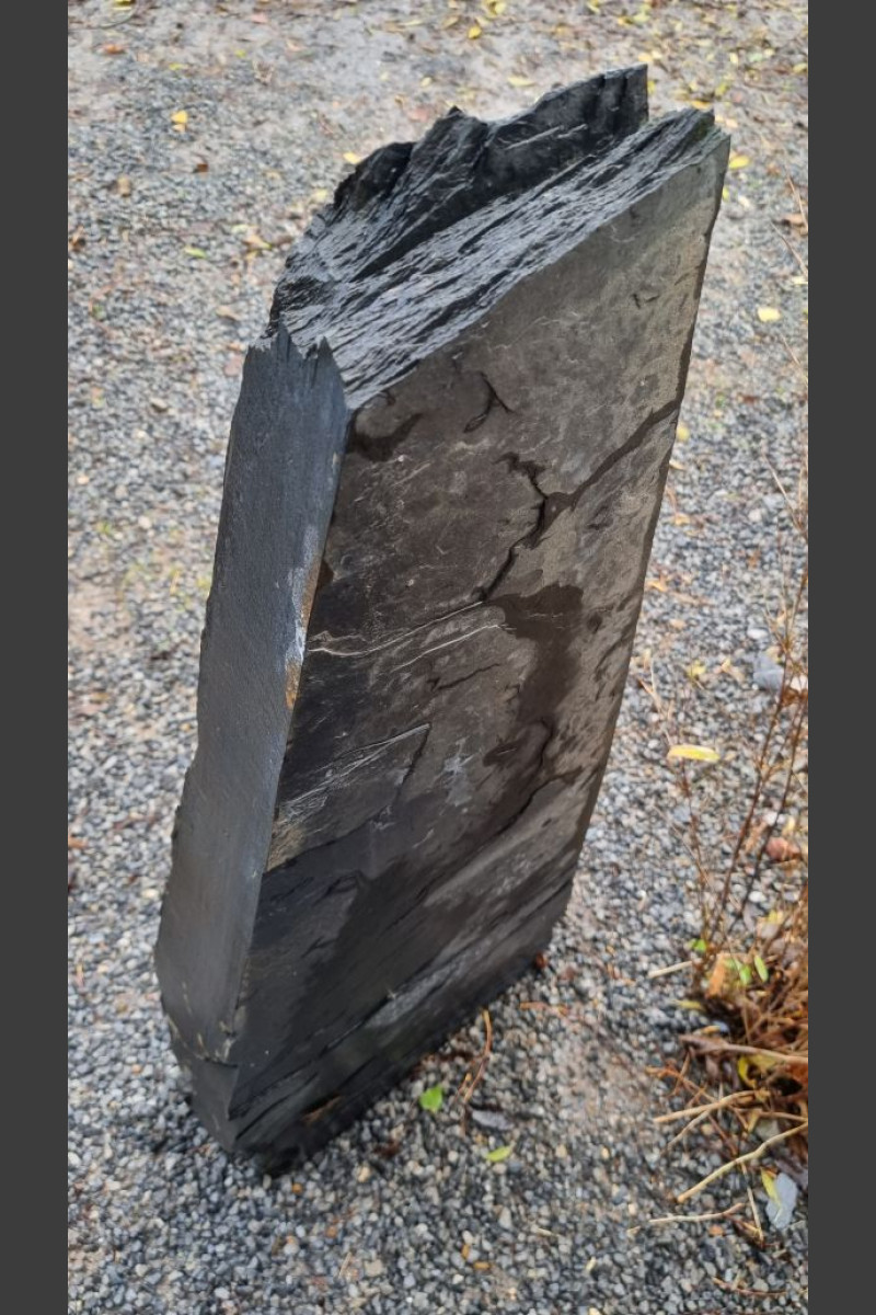 Monolith Schiste noir 125cm de haut - Pierres Solitaires - Monolithique