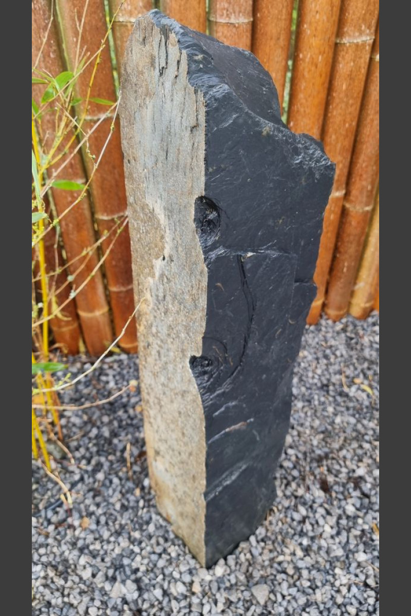 Monolith Schiste noir 81cm de haut - Pierres Solitaires - Monolithique