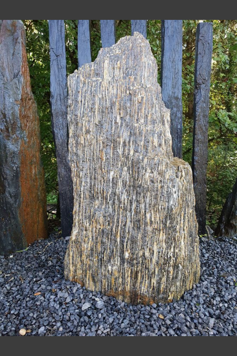 Monolith de gneiss zébrées 97cm de haut - Gneiss - Granite - Pierres ...