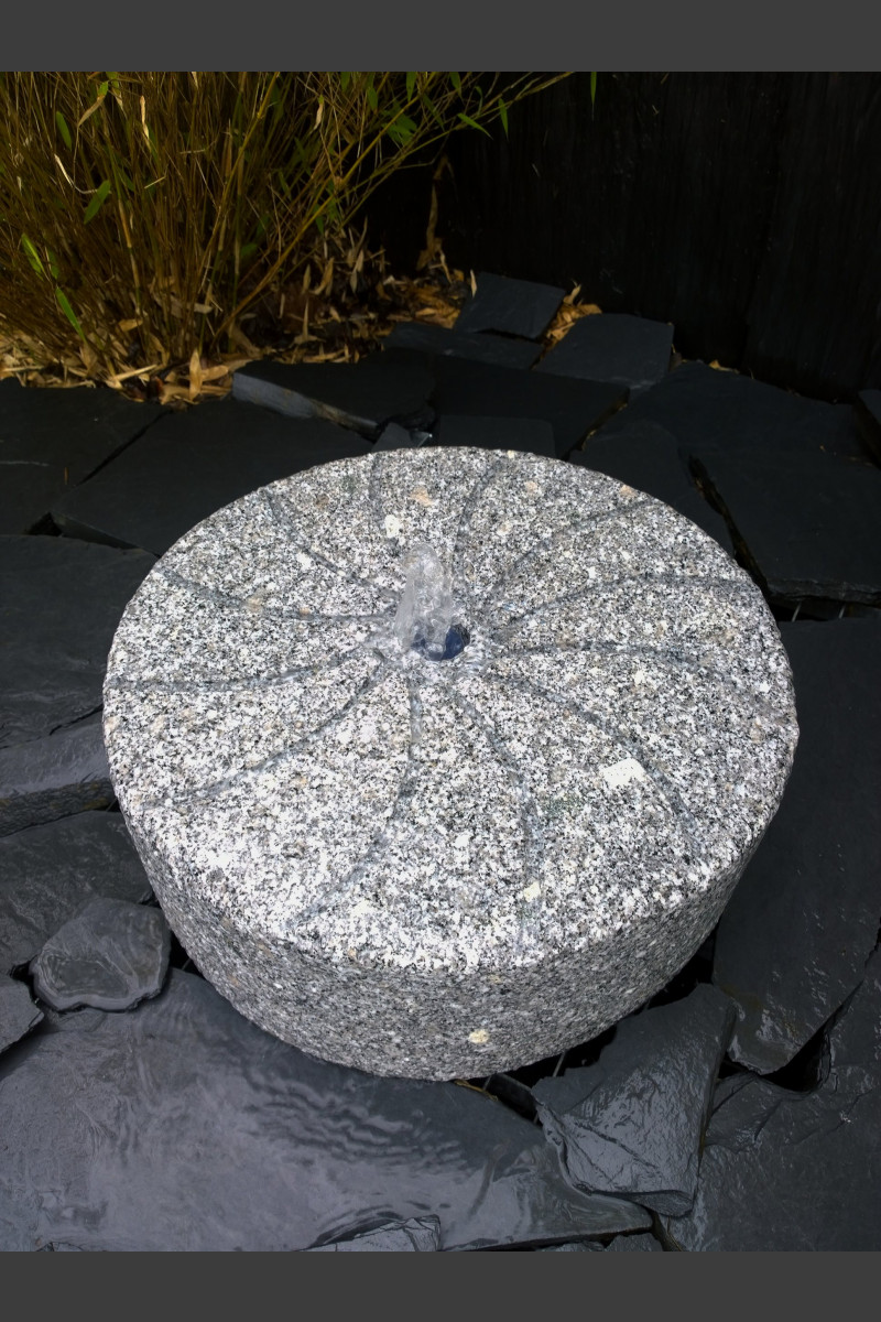 Bronsteen Molensteen van grijs Graniet 40cm - Waterornamenten ...